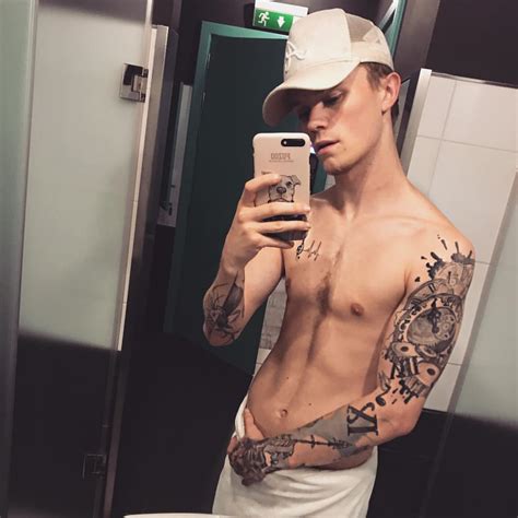 Picture Of Charlie Lenehan In General Pictures Charlie Lenehan 1539976201  Teen Idols 4 You