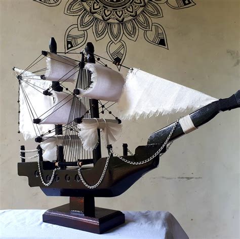 Made In Sri Lanka රුවල් නැව්