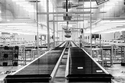 How Does A Conveyor Belt Works Storage Equipment Systems
