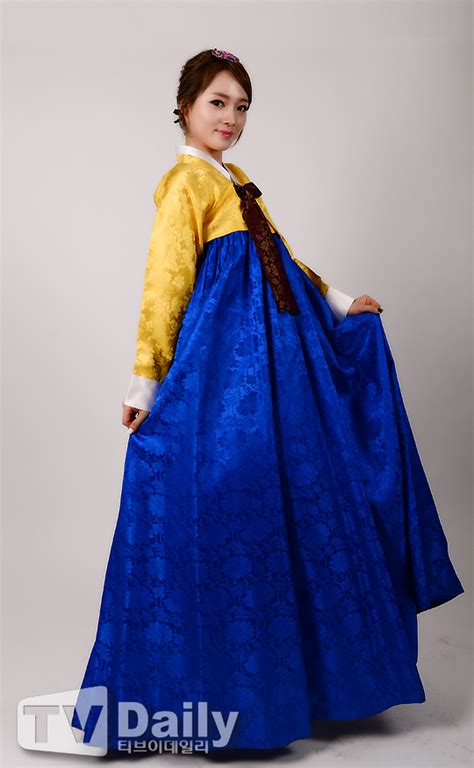 [td인터뷰 ] 레이디스코드 소정 고운 색동저고리 입고 새해 인사 드려요