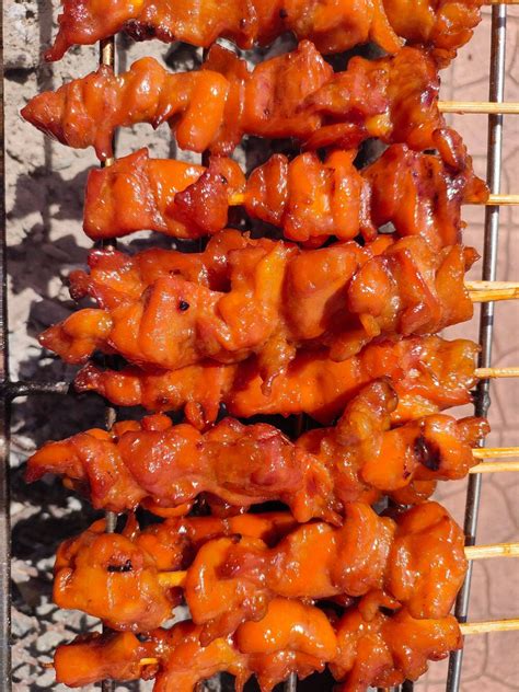 ยำไก่แซ่บ ลูกชิ้นทอด สั่งอาหารเดลิเวอรี Wongnai X Line Man