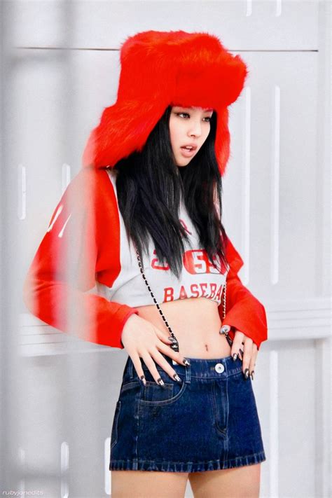 Jennie Shut Down Mv Scene Recolored Stylische N Gel Stylisch N Gel