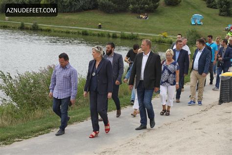 Marine Le Pen Feet Aznudefeet Marine Le Pen Feet Aznudefeet