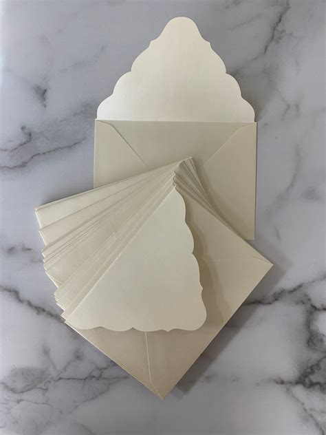A7 5x7 Cream Metallic Scalloped Envelopes For Wedding Invitations