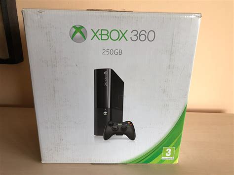 xbox 360 slim 250gb + hry na disku | Aukro