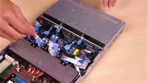 Lenovo Thinksystem Sd535 V3 Installing A Drive Backplane Youtube