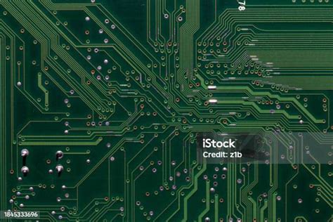녹색 디지털 회로 기판의 뒷면 평평한 풀프레임 배경 및 질감 머더보드에 대한 스톡 사진 및 기타 이미지 머더보드 회로판 비어 있음 Istock