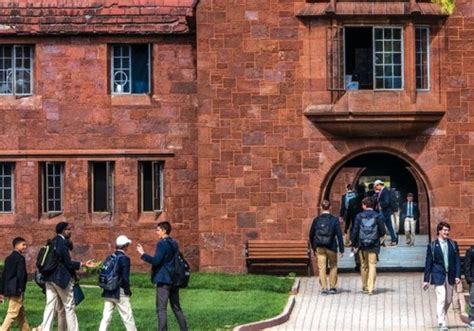 50 Most Prestigious Private High Schools In The Us