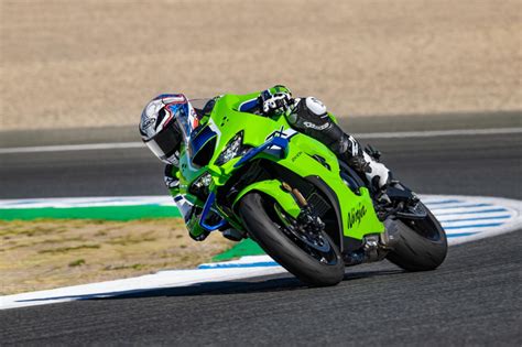 2026 Kawasaki Ninja Zx 10r Specs And Photos