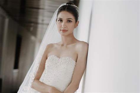 Potret Biodata Mikha Tambayong Yang Diduga Pindah Agama Demi Menikah