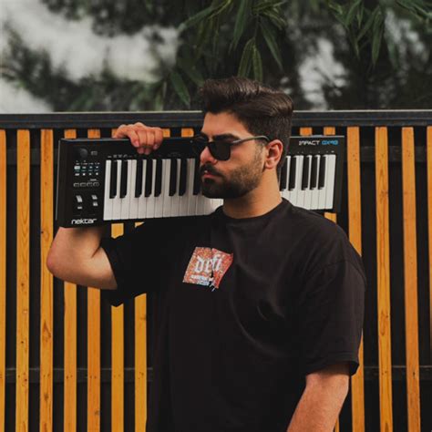 Stream Raxan Music Listen To Songs Albums Playlists For Free On