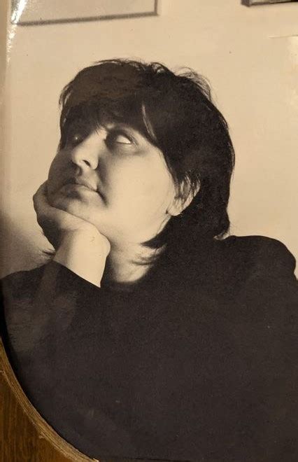 ამას წინათ დაძინებამდე ჯადოქრების ღმერთს ვთხოვე მოფერებით ლელა