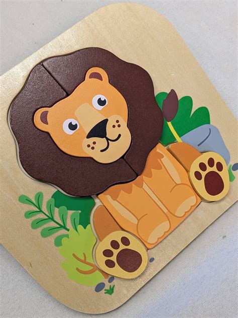 Personalised Lion Puzzle Honey Pot Workshop