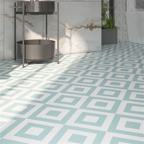 لاين لاي اوت بلاط أبيات