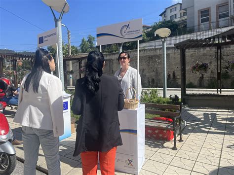 ОИЦ СМОЛЯН ПРОВЕДЕ ИНФОРМАЦИОННО СЪБИТИЕ В ОБЩИНА БОРИНО Eufunds