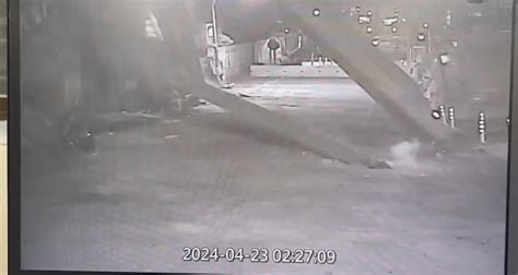 快訊驚悚畫面曝！富凱飯店一樓支架震倒 大片塵土飛起 中天新聞網