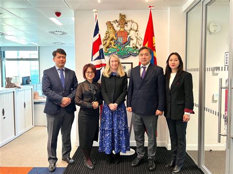 Uk Элчин сайд Фиона Блайт Зорчигчийн мэдээллийн төвийнхөнтэй уулзлаа Зорчигч болон хилийн