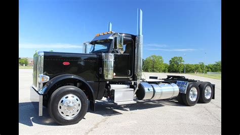 Peterbilt 389 Daycab