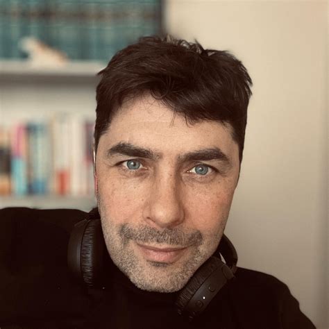 Моя любимая С днём рождения родная Мы вместе уже 27 лет и я благодарен за каждый день рядом