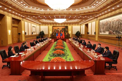 Ерөнхий сайд Л Оюун Эрдэнэ БНХАУ ын дарга Ши Жиньпин тэй албан ёсны уулзалт хийлээ