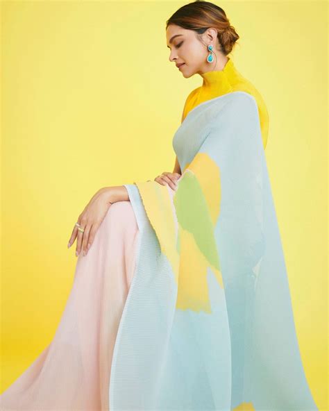 Deepika Padukone Is A Diva In Sarees Check Out Her Stunning Pics News18