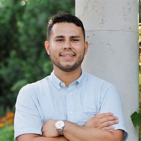 Ismael Hernandez Linkedin