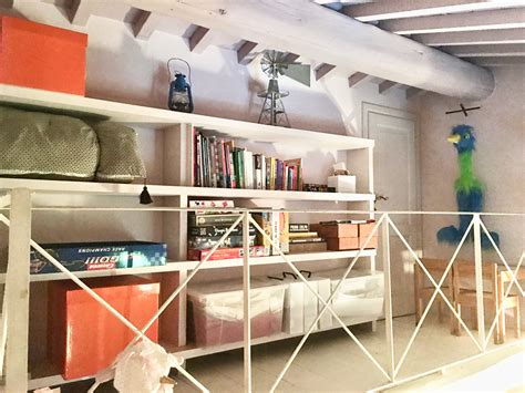 Zona Magazino Foto Documenti Personali Libri Calatea