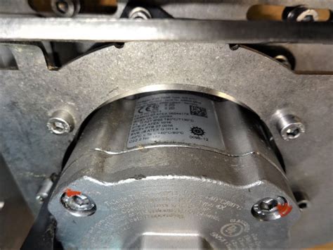 DRAGER POLYTRON GAS DETECTOR WITH PIR STATUS INDICATOR IDS