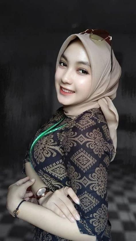 Awek Melayu Tudung Baju Kotak