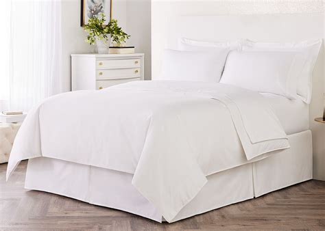 Exclusive Classic Bed And Bedding Set Mandarin Oriental Hotel Collection