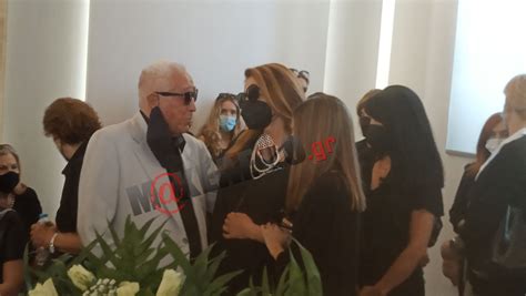 AnaneΩΜΕΝΟ Ο ΑΡΧΟΝΤΑΣ ΤΟΛΗΣ ΣΤΗΝ ΤΕΛΕΥΤΑΙΑ ΤΟΥ ΚΑΤΟΙΚΙΑ Ο ΑΝΩΝΥΜΟΣ ΚΟΣΜΟΣ ΤΟΝ ΠΡΟΣΚΥΝΗΣΕ ΟΙ