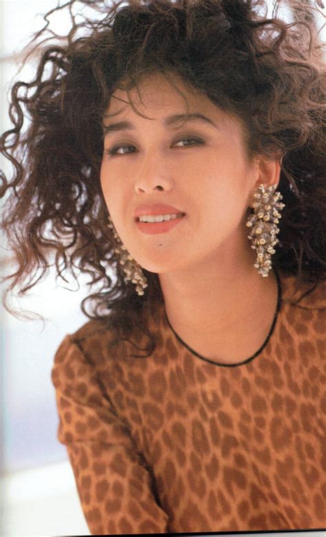 Yahooオークション 岡本夏生 写真集 瞳の毒