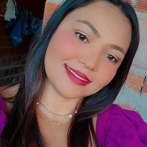 Kelcyane Silva Skelcyane • Threads Say More