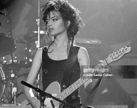 2148 Susanna Hoffs Photos And High Res Pictures Getty Images