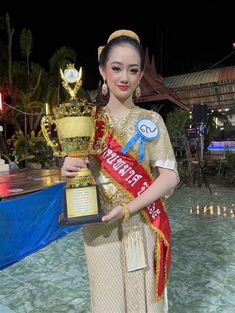 “ฟาง วิรชา” นักแสดงนิวเจน “สกายบ็อกซ์ฯ” คว้ารางวัลชนะเลิศการประกวดนางนพมาศฯ