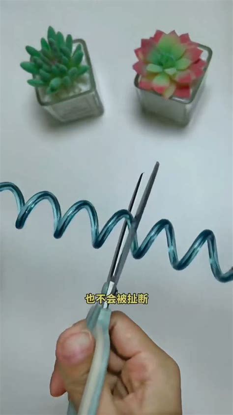 一个人带娃出门总担心宝宝乱跑走丢，现在有了这个儿童牵引绳 ，带宝宝出门就放心多了带娃出门 遛娃神器 母婴好物 宝宝好物推荐