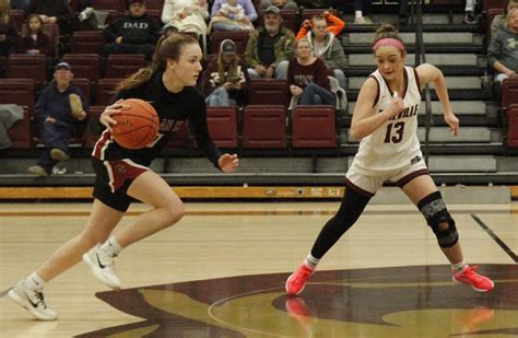 Hchs Earns First Win As Simpson Leads The Way With 27 Point Night