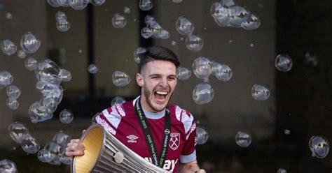 아스널 돈 내놔 라이스 이적승인 딜레이에 뿔난 웨스트햄 이적료 입금만 바라보다 선수 놓칠 판