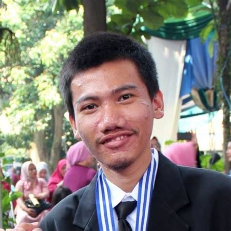 Muhammad Faishal Medium