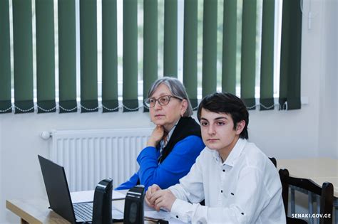 სენაკის მუნიციპალიტეტის მერია City Hall Of Senaki Municipality სენაკში გამოჩენილი ქართველი