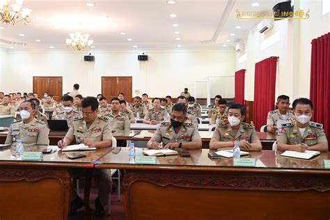 ពិធីបិទវគ្គសិក្សាថ្នាក់បរិញ្ញបត្រជាន់ខ្ពស់វិទ្យាសាស្រ្តនគរបាល ជំនាន់ទី១០ ដល់និស្សិតជ័យលាភី