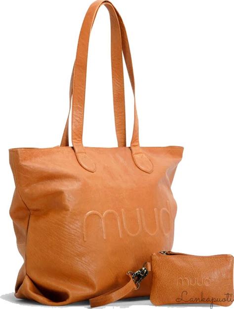 Muud Laura Kassi Laukut Ja Kassit Pielisen Kaluste English