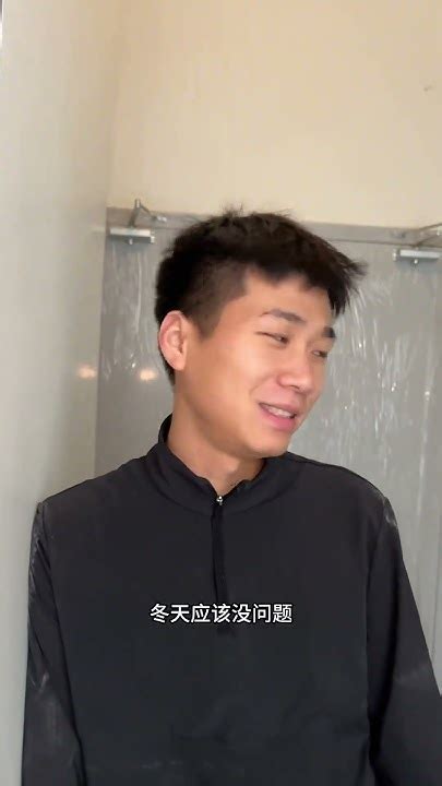 今天做板材搬运小哥，板材搬运是这个行业里技术含量比较高的了，收入也很不错，说说你们都搬过哪些扛楼 搬运工 武汉搬运 轻松解决搬运问题