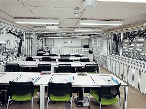 만화 옷 입히니 강의실이 ‘핫플 됐어요”