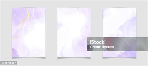 황금선이 있는 보라색 라벤더 액체 수채화 배경 파스텔 바이올렛 대리석 알코올 잉크 그리기 효과 웨딩 초대 메뉴 Rsvp에 대한 벡터 일러스트 디자인 템플릿 배경 주제에 대한