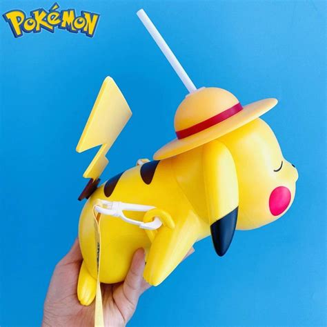 寶可夢 比卡超 皮卡丘 PokÉmon Pikachu 正版電影造型杯 有揹帶 面可著燈 全新未拆袋 興趣及遊戲 玩具 And 遊戲類