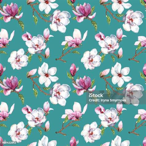 이국적인 목련 꽃이 있는 꽃무늬 꽃 봉오리와 녹색 잎과 봄 꽃 가지 손으로 그린 수채화 그림은 직물 직물 벽지를 위한 파란색 배경에 그려져 있다 0명에 대한 스톡 벡터 아트