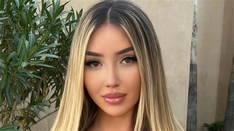 Carli Nicki From Mexico To The World The Curvy Model Redefining