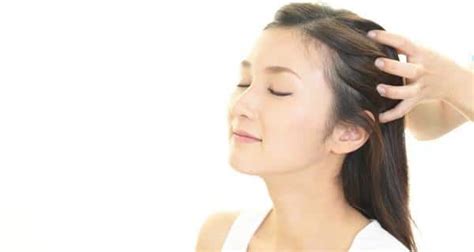Get Silky Strong Hair With This Coconut Oil Trick