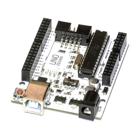 Eduino Uno compatible con Arduino Stacktronics Perú